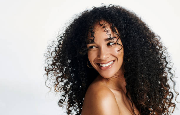 A Journey Through the Types of Curly Hair – BeautyPg